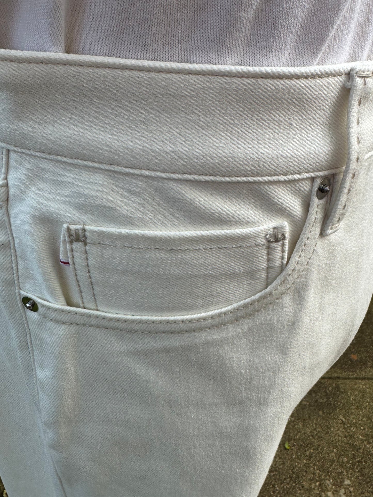 WHITE SELVAGE JEAN – Terry Corbett New York